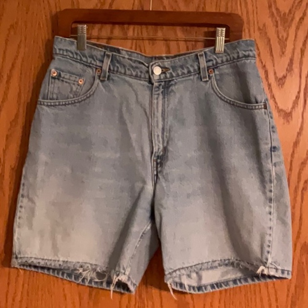 Levi’s Relaxed Fit Light Wash Denim Shorts - Gem